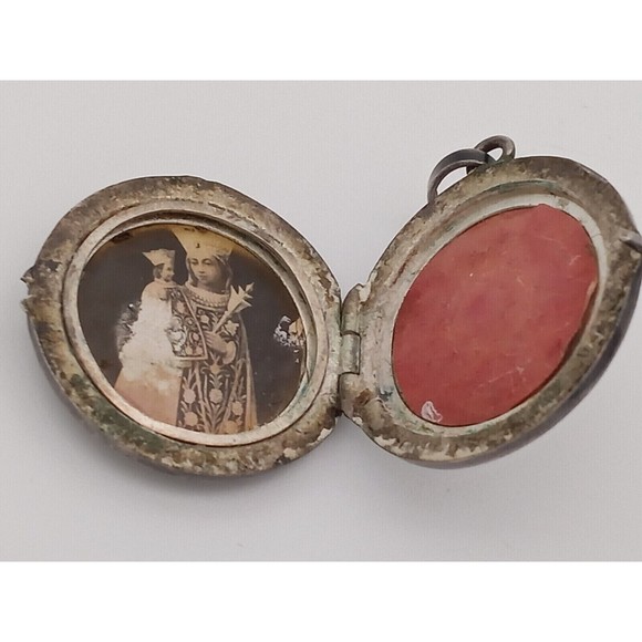 Unbranded | Jewelry | Ul Frau Von Alttting Relic Reliquary Locket ...